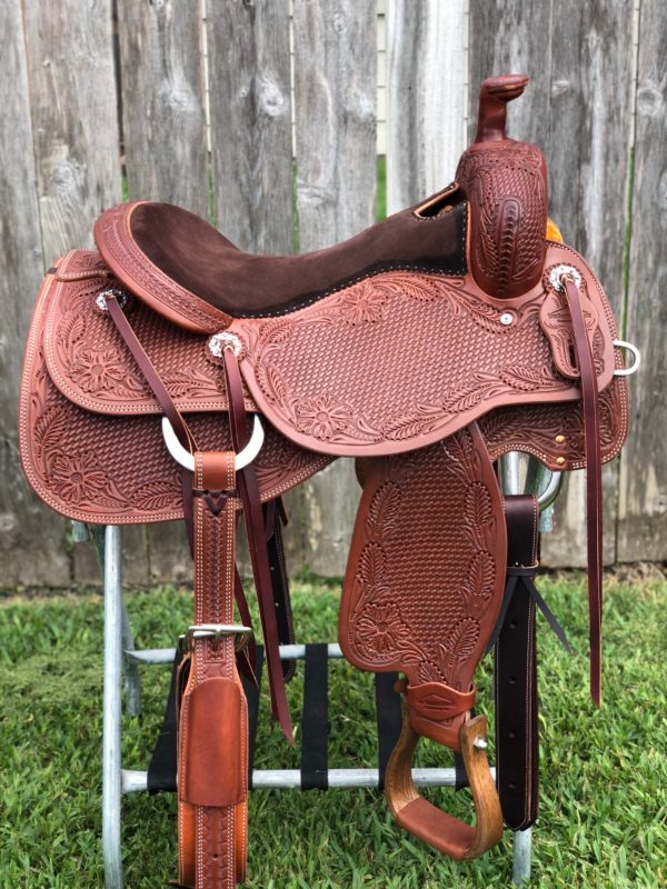 Custom Saddles – The Saddle House