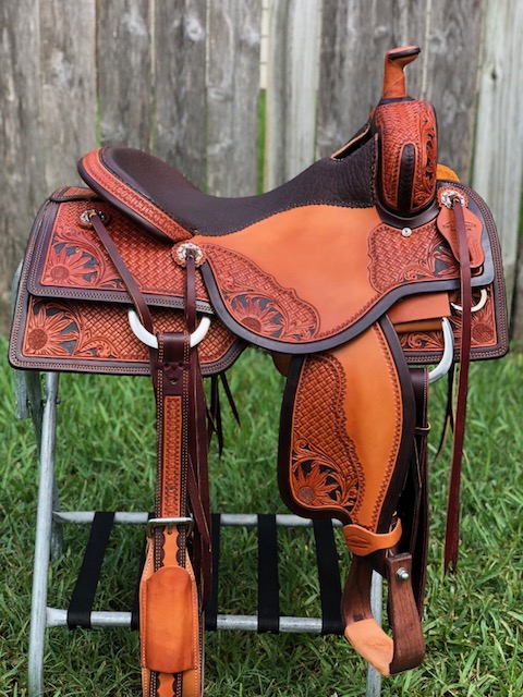 Custom Saddles – The Saddle House
