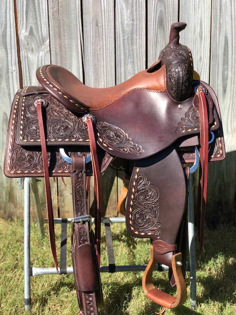 Custom Saddles – The Saddle House