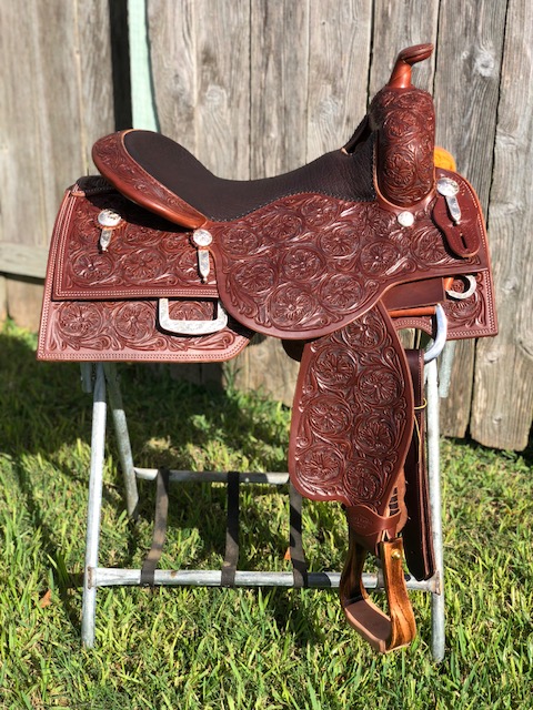 Custom Saddles – The Saddle House