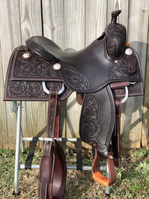 Custom Saddles – The Saddle House