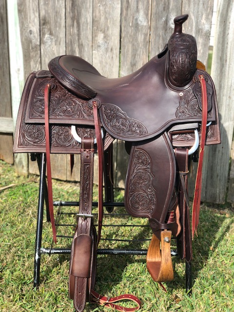 Custom Saddles – The Saddle House