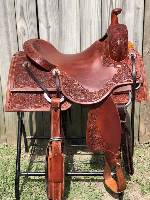 Custom Saddles – The Saddle House