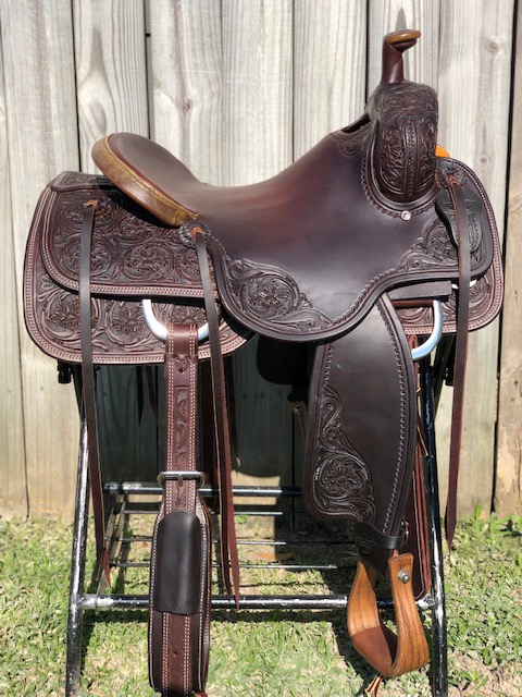 Custom Saddles – The Saddle House