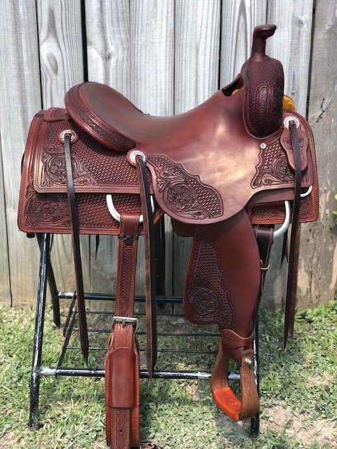 Custom Saddles – The Saddle House