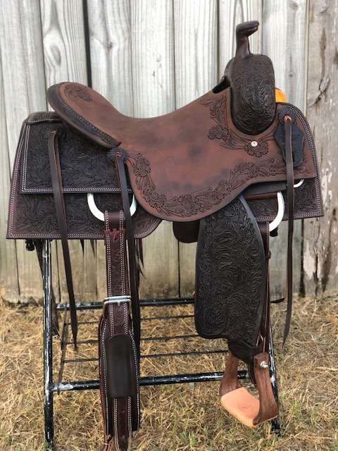 Custom Saddles – The Saddle House